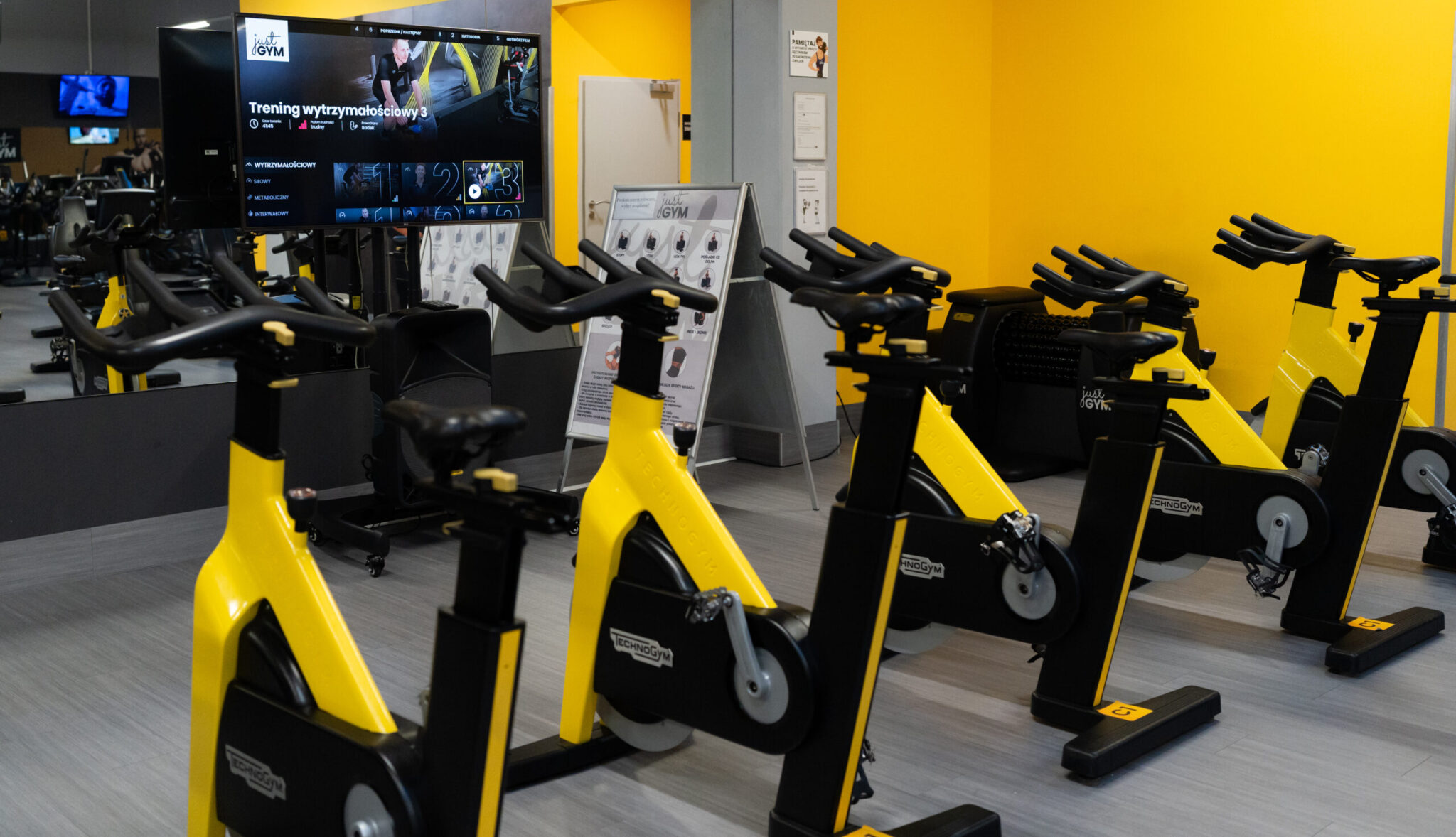 Just GYM - modern gyms 24/7 with no contracts and no hooks